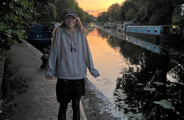 Suki Waterhouse Shares Rare Glimpse of Her Daughter With Robert ...