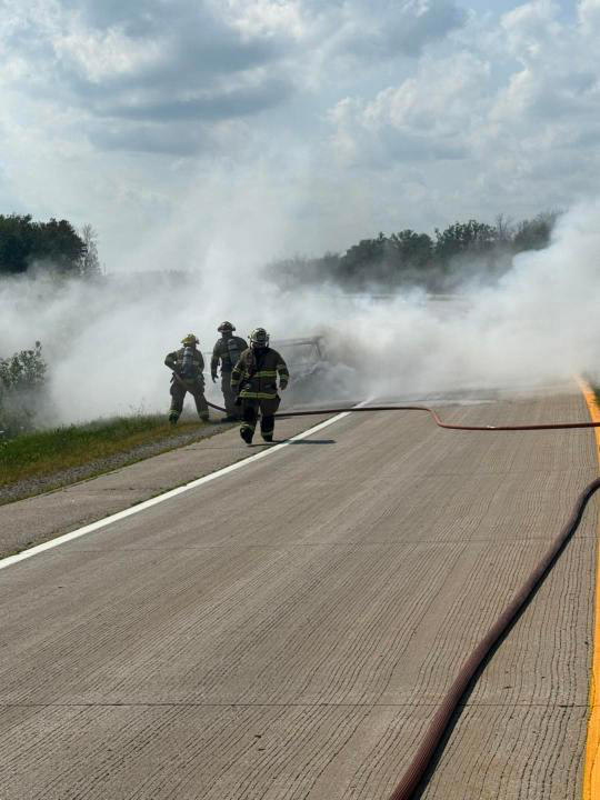 Peshtigo firefighters respond to vehicle fire on Highway 41 off-ramp ...