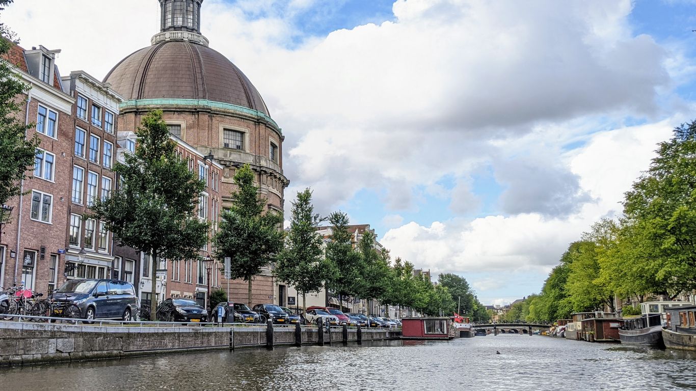 Amsterdam Reveals Plan to Limit River Cruise Ships