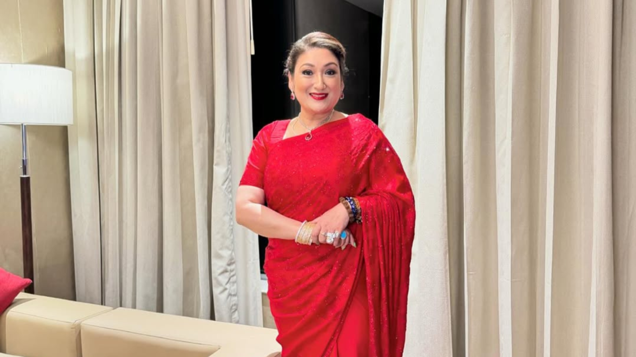 Sunita Ahuja Discloses That Her 'Extremely Strict' Mother Scalded Her ...