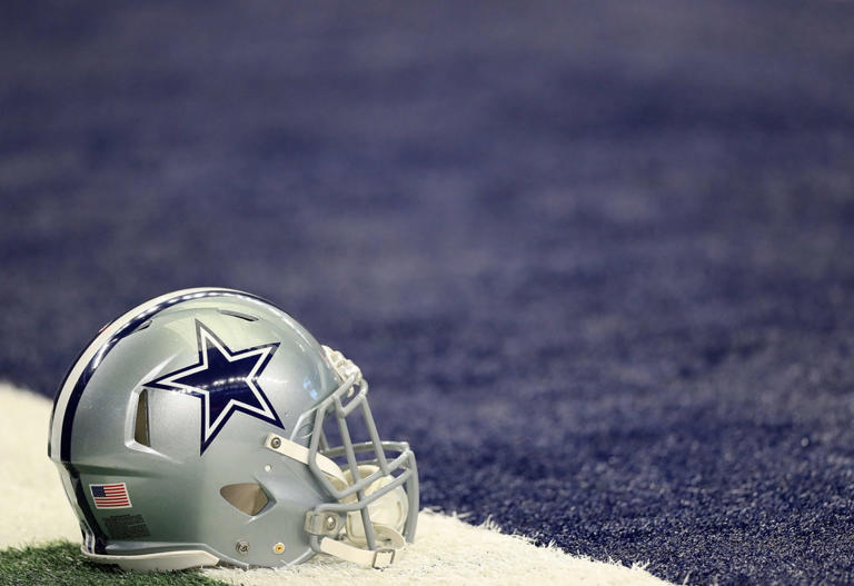 Dallas Cowboys announce death of legendary team superfan