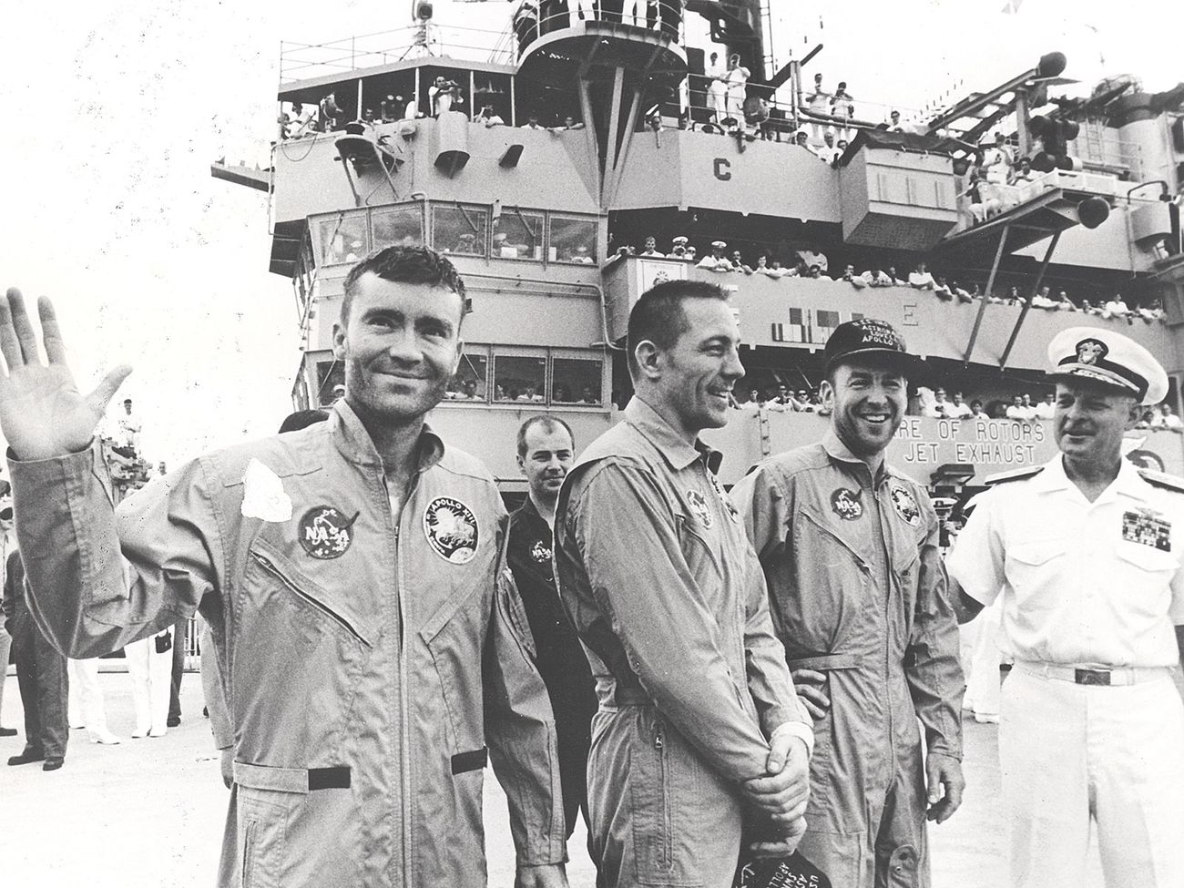 Jim Lovell, Apollo 13 Commander Who Thrived Under Pressure, Dies at 97
