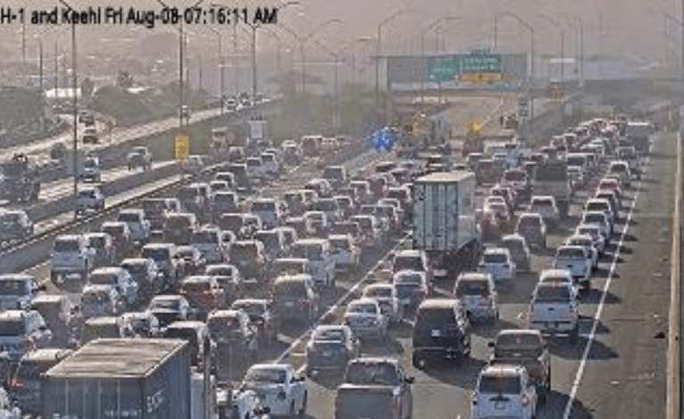 5-car crash on H-1 Freeway snarls morning commute