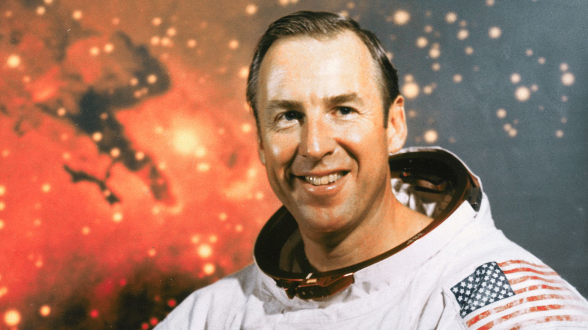 Apollo 13 astronaut Jim Lovell, played by Tom Hanks in beloved movie ...
