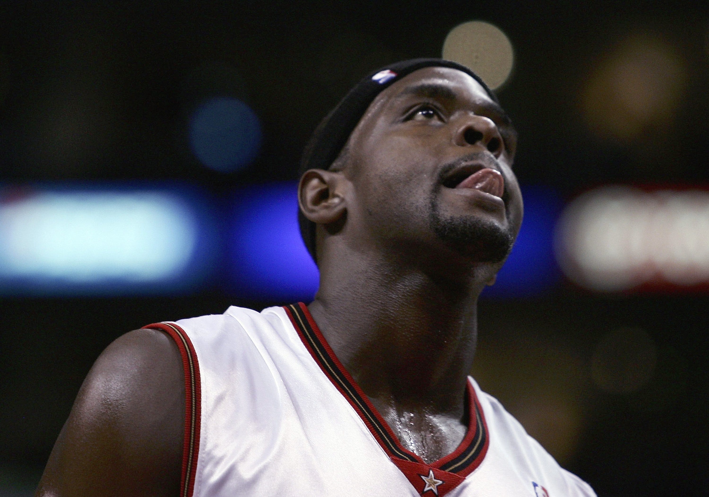 Former Sixers star Chris Webber ranked No. 16 power forward in NBA history
