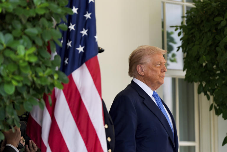 Trump signs order to prosecute cases of flag-burning, setting up potential First Amendment conflict