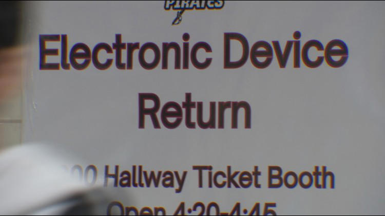 'Put it away. Learn today' | How North Texas schools are enforcing the ...