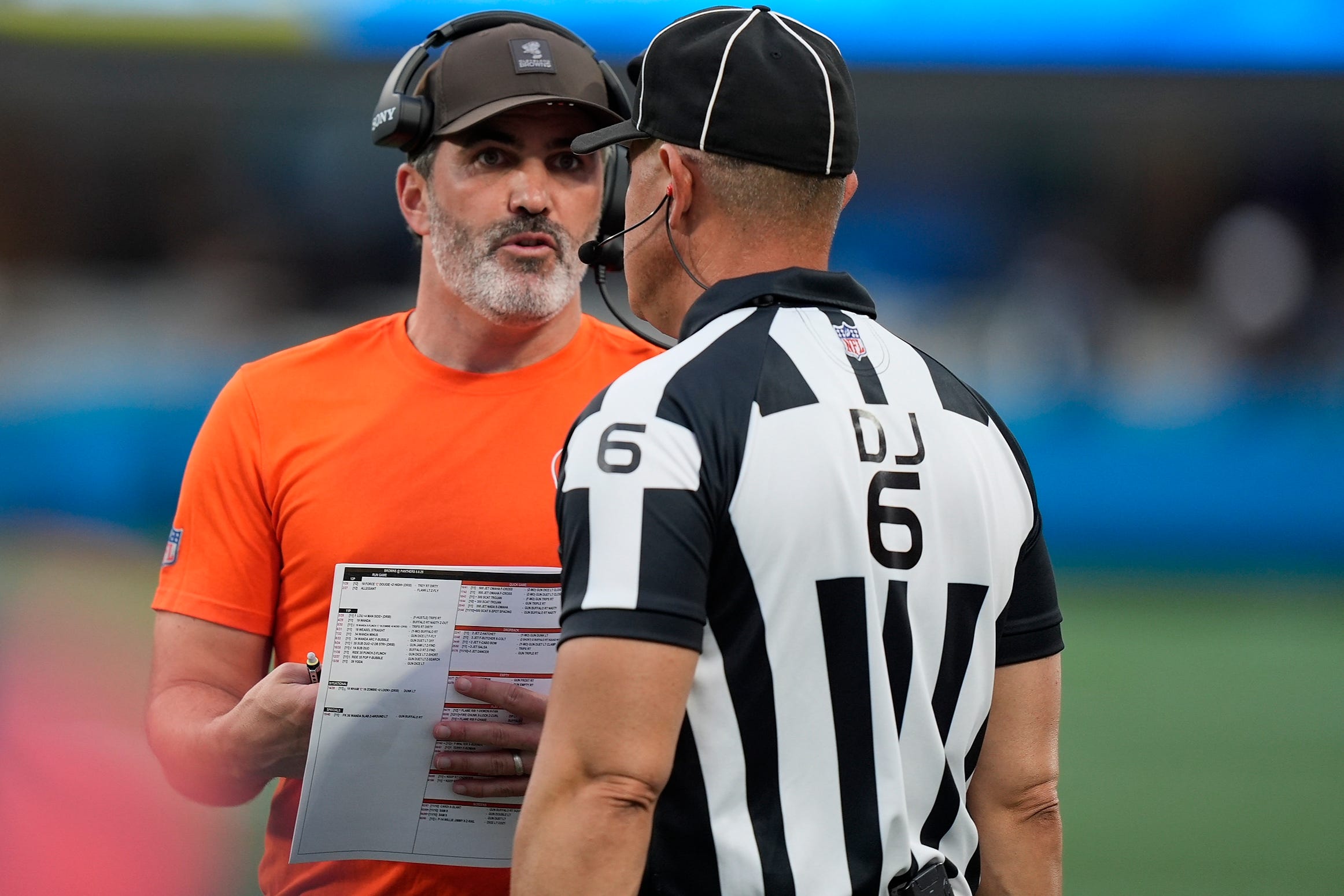 Browns coach Kevin Stefanski evasive on No. 1 reps for Shedeur Sanders ...