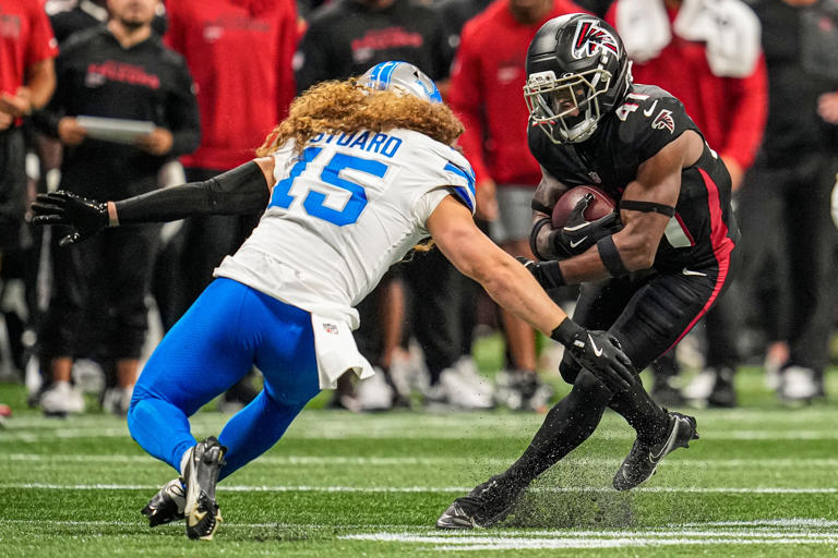 Grant Stuard: Detroit Lions LB does dirty work on field, won't clean ...