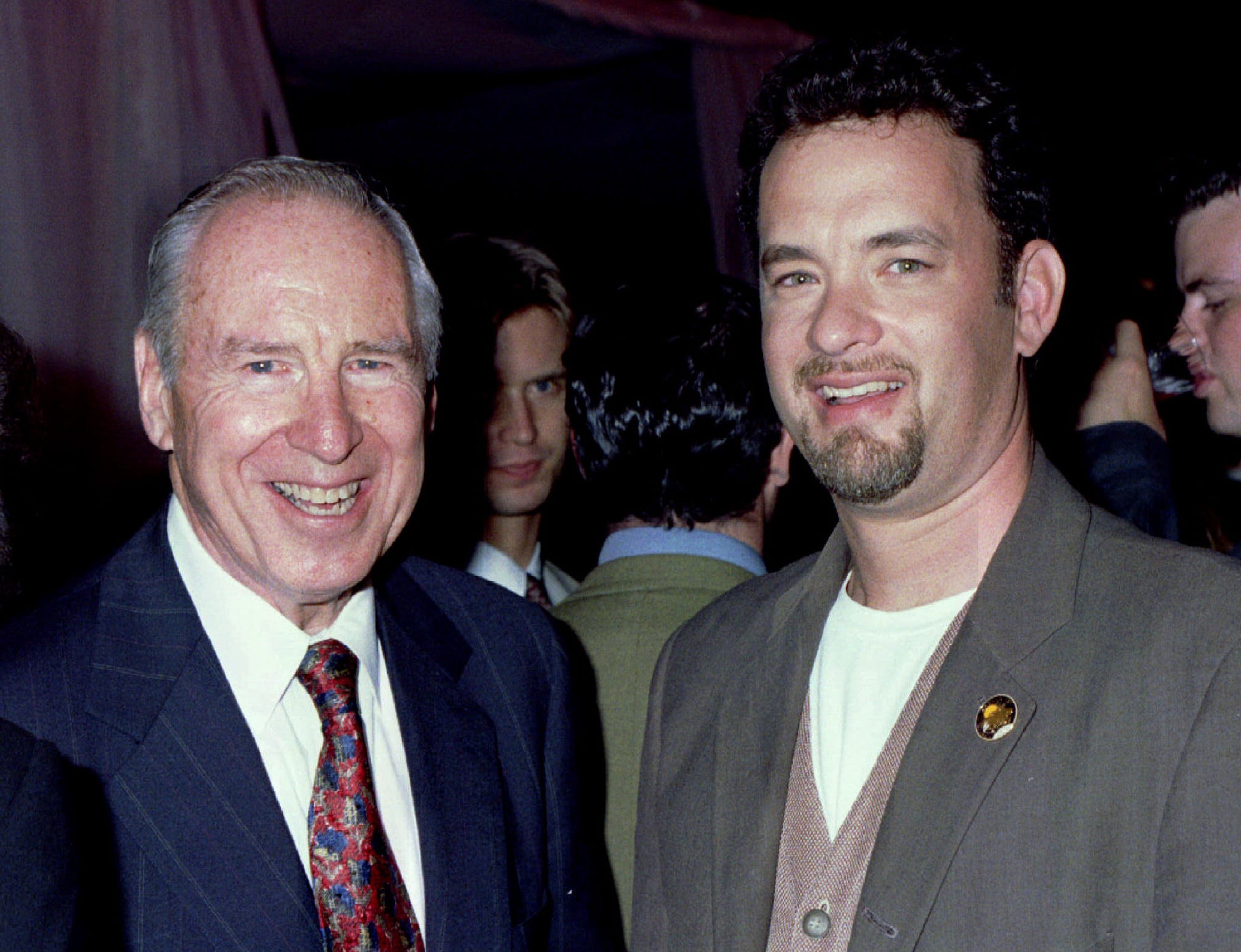 Tom Hanks reacts to the death of Jim Lovell, astronaut he portrayed in ...