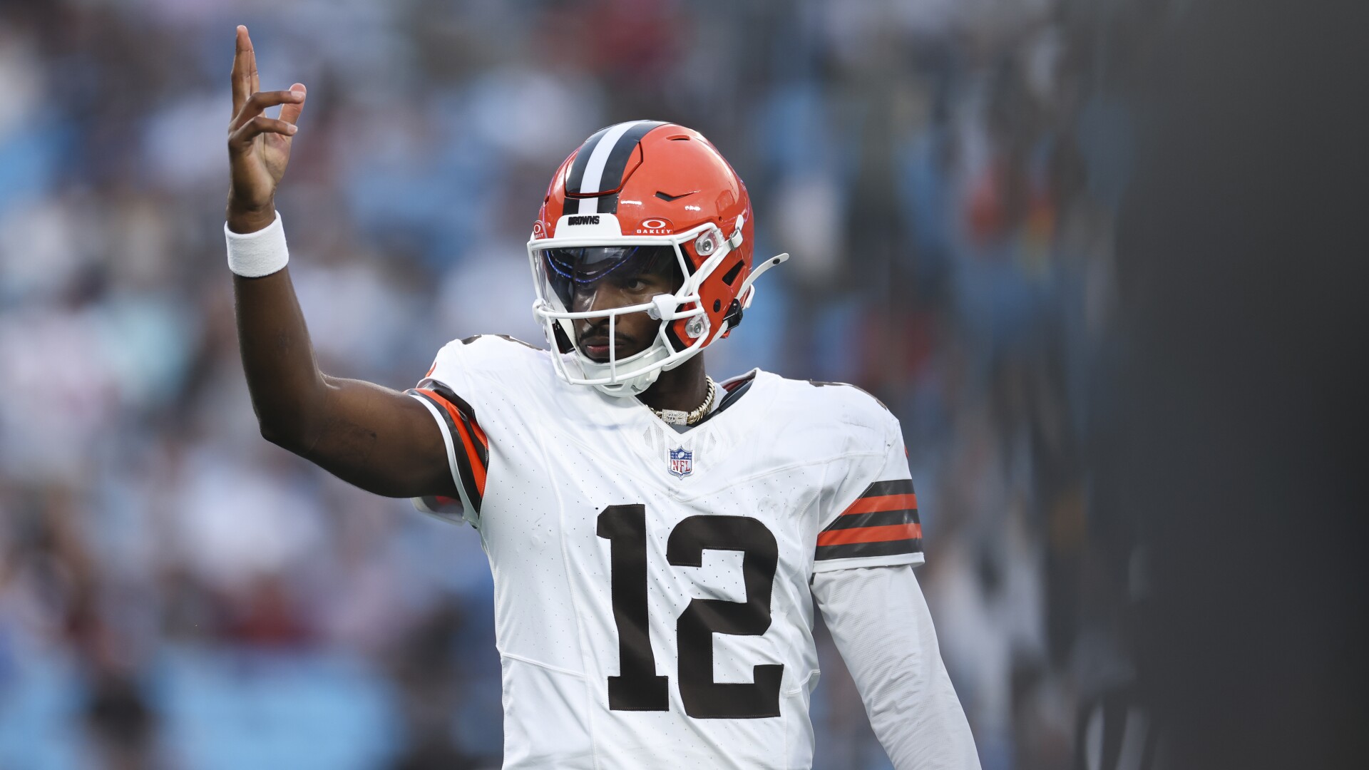 Browns rookie Shedeur Sanders throws two touchdown passes
