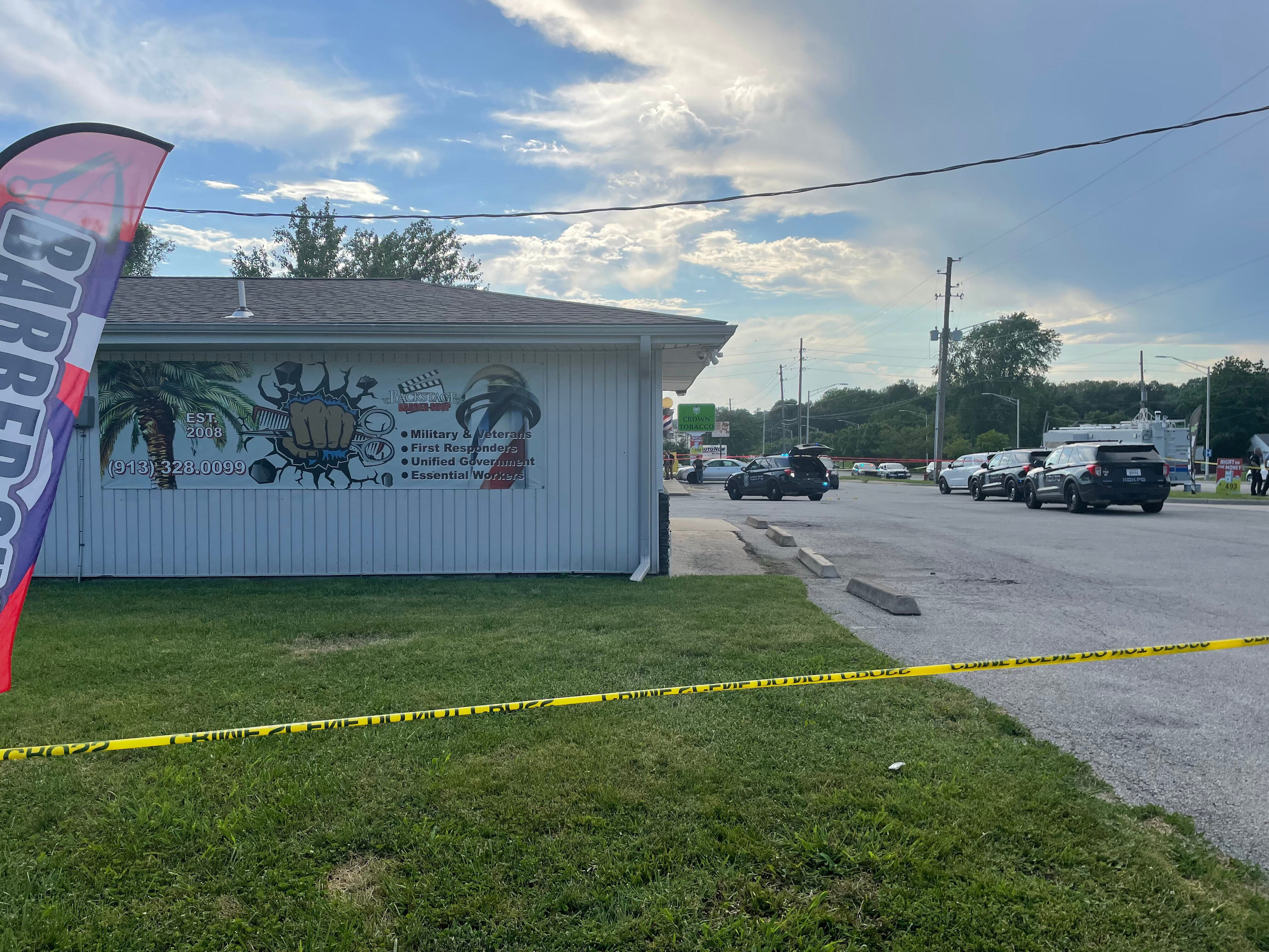 Armed suspect dies after shooting with police in Kansas City, Kansas