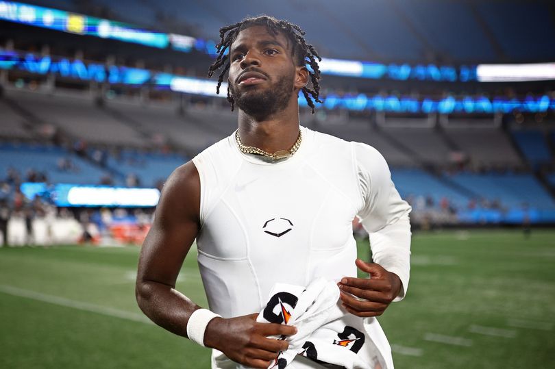 Jalen Hurts shows true colors to Shedeur Sanders after Browns ...