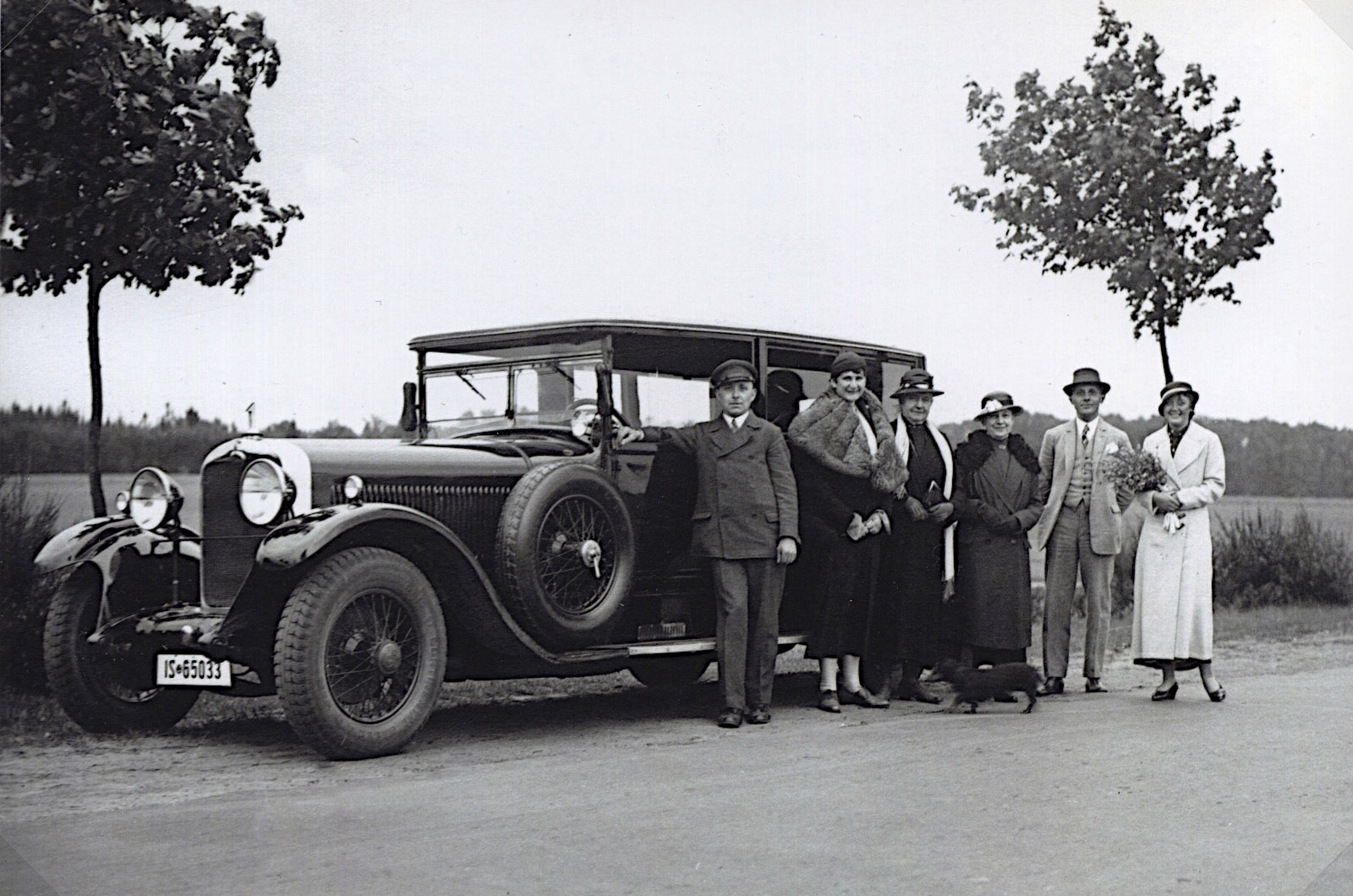 25 cars that were new 100 years ago