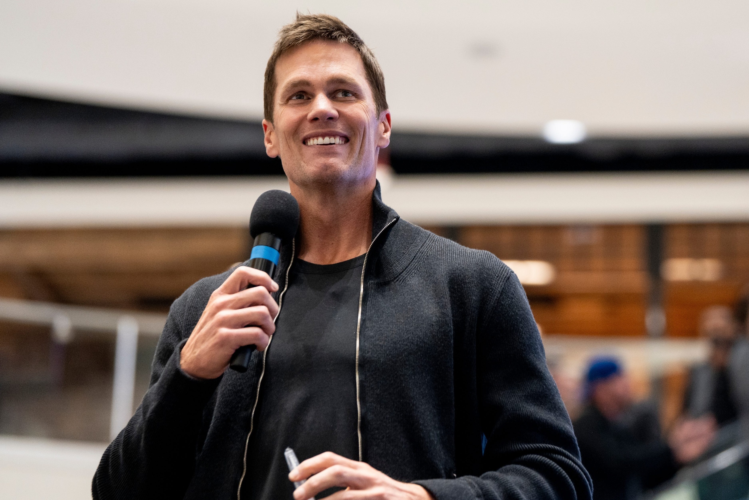Tom Brady throws haymaker at Jets during Patriots statue ceremony