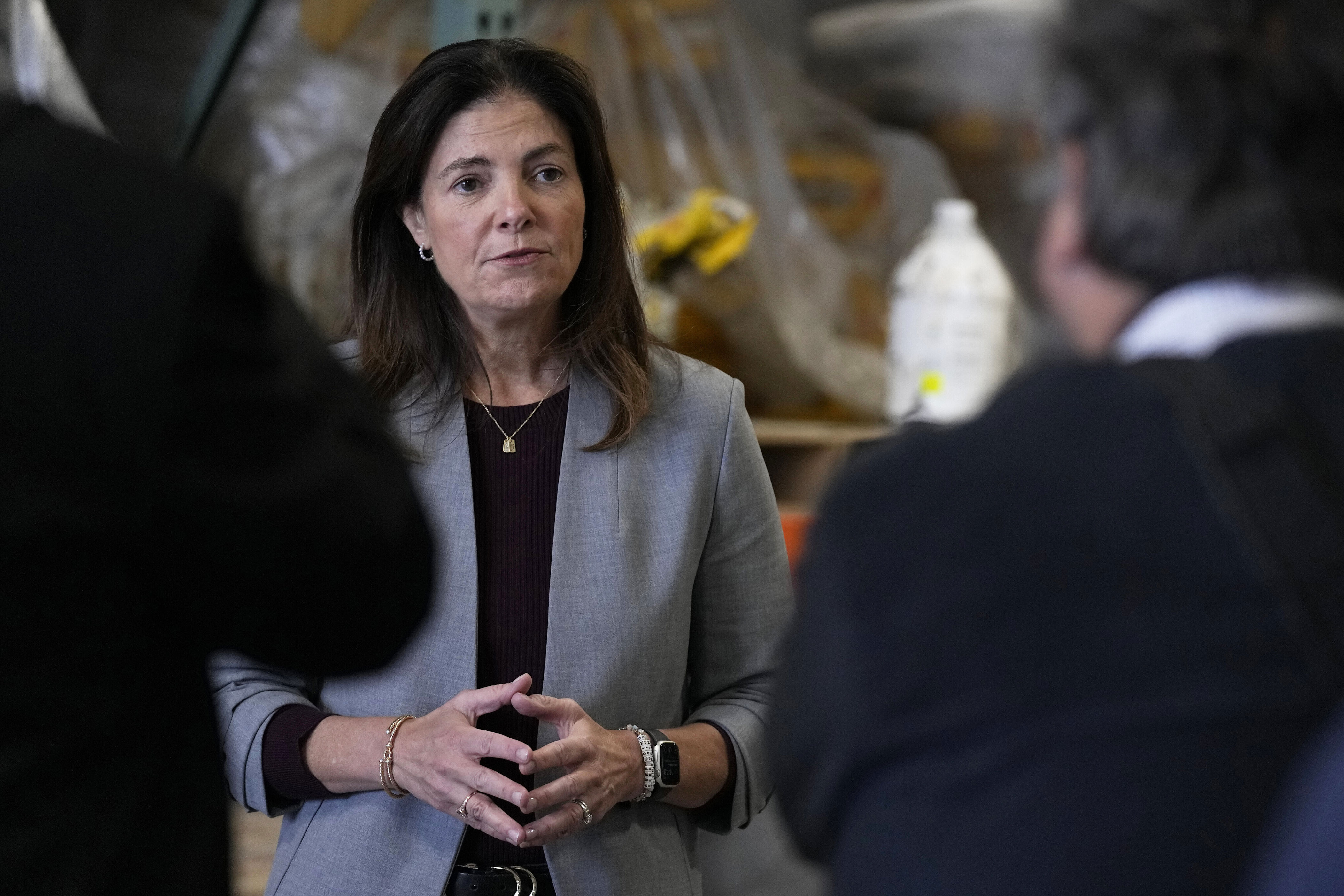 Kelly Ayotte rules out redistricting for New Hampshire