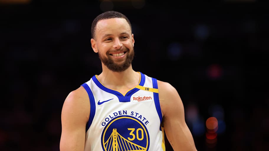 Steph Curry's Unexpected Four-Word Message to Superfan FlightReacts