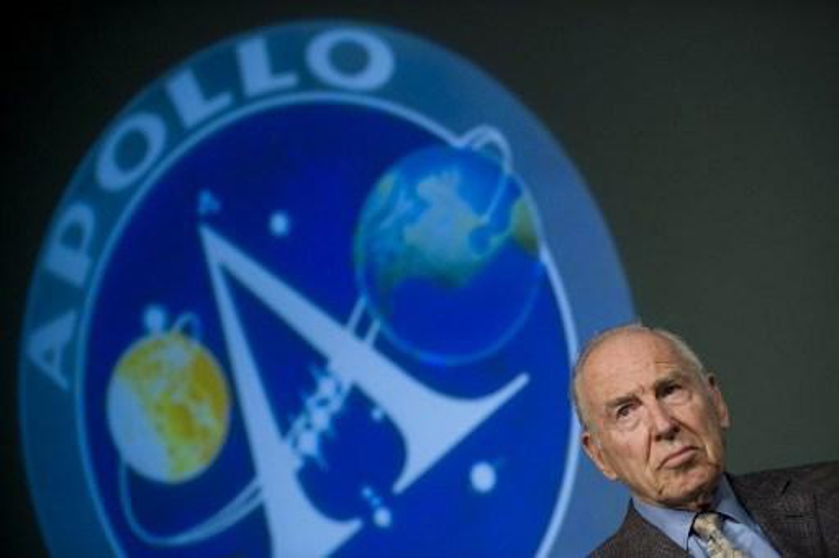 L'astronaute américain Jim Lovell, commandant de la mission Apollo 13 ...