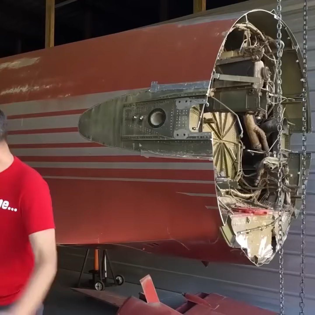 Elvis Presley’s Jet Cut Into 3,000 Pieces