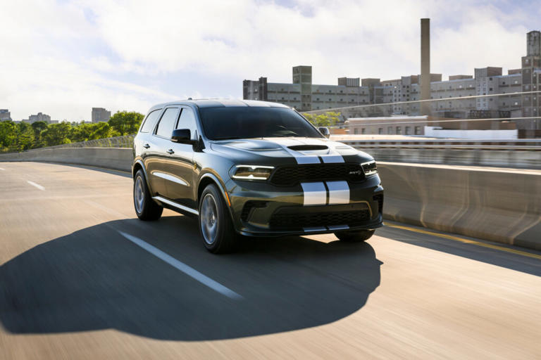 V6s Be Damned, Durango Goes Hemi-Only For 2026