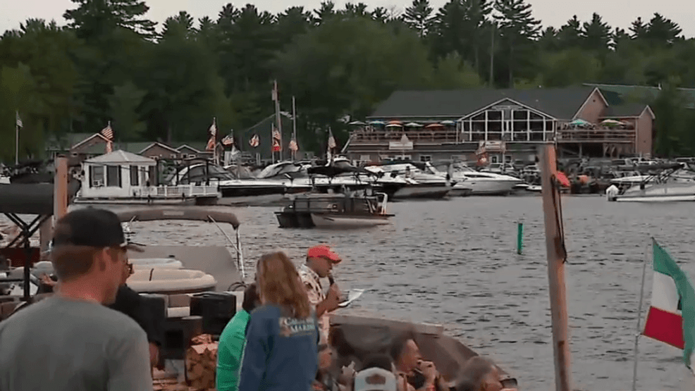 Naples Causeway Classic Boat and Car Show underway this weekend