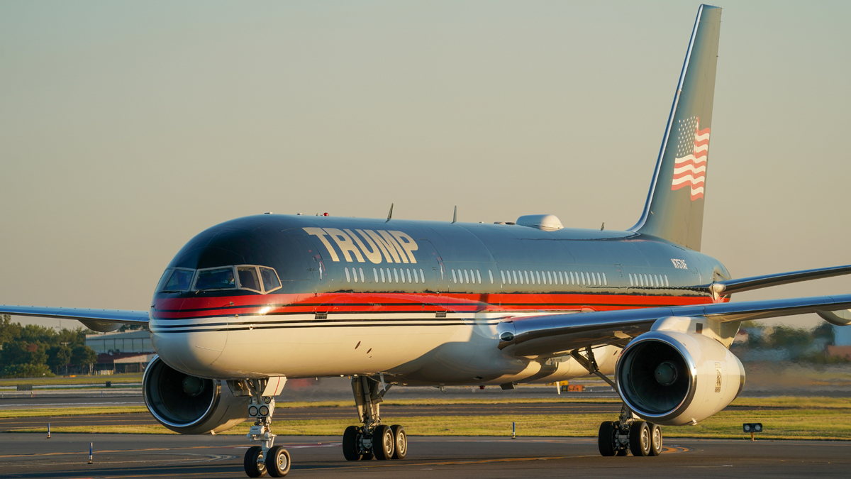 'Retired pilot' claimed Trump's plane flew to Epstein's island 37 times ...