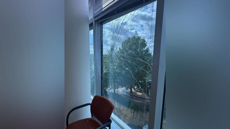 Emory Atlanta University shooting: Suspect, DeKalb officer dead ...