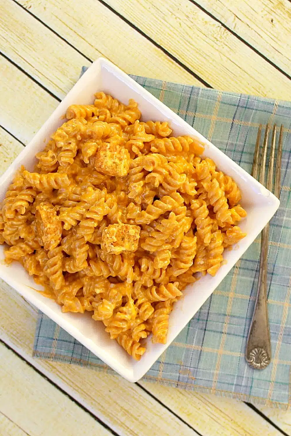 Slow Cooker Buffalo Chicken Mac And Cheese