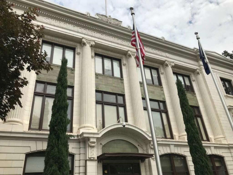 Oregon Supreme Court grants delay in trial of Ducks defensive back ...