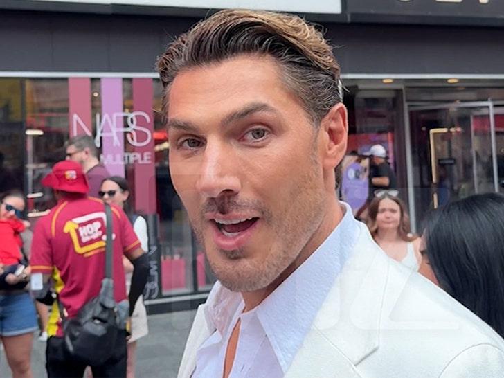 Celeb Hairstylist Chris Appleton Discusses Exploring His Mental Health ...