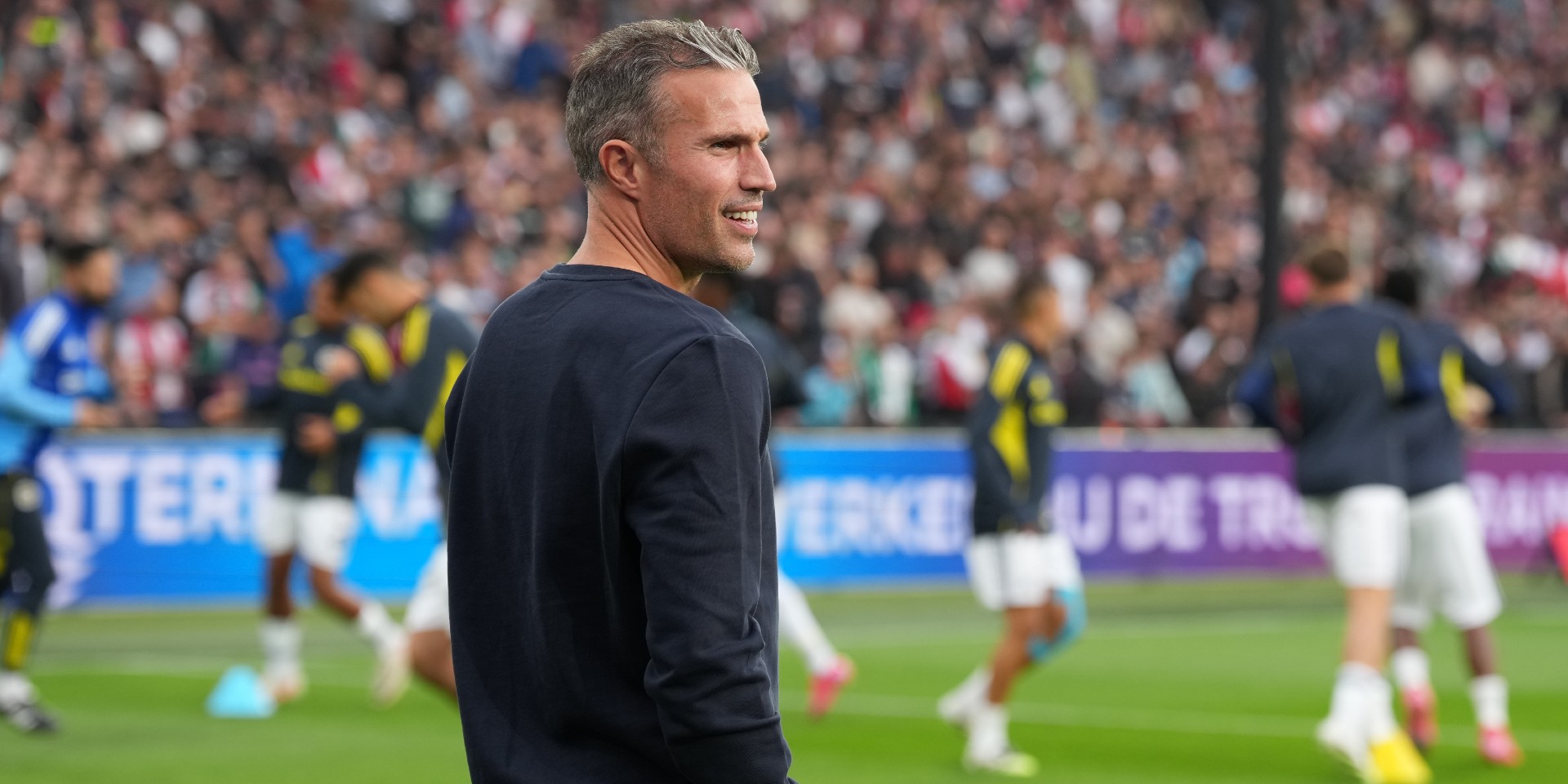 Vermoedelijke opstelling Feyenoord: Van Persie kiest nieuwe verdediger ...