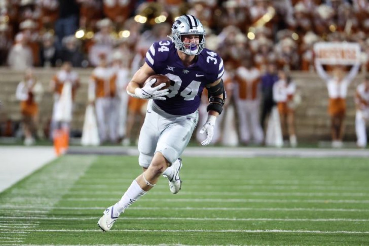 Ben Sinnott Catches Two Balls in Preseason Game Against Patriots