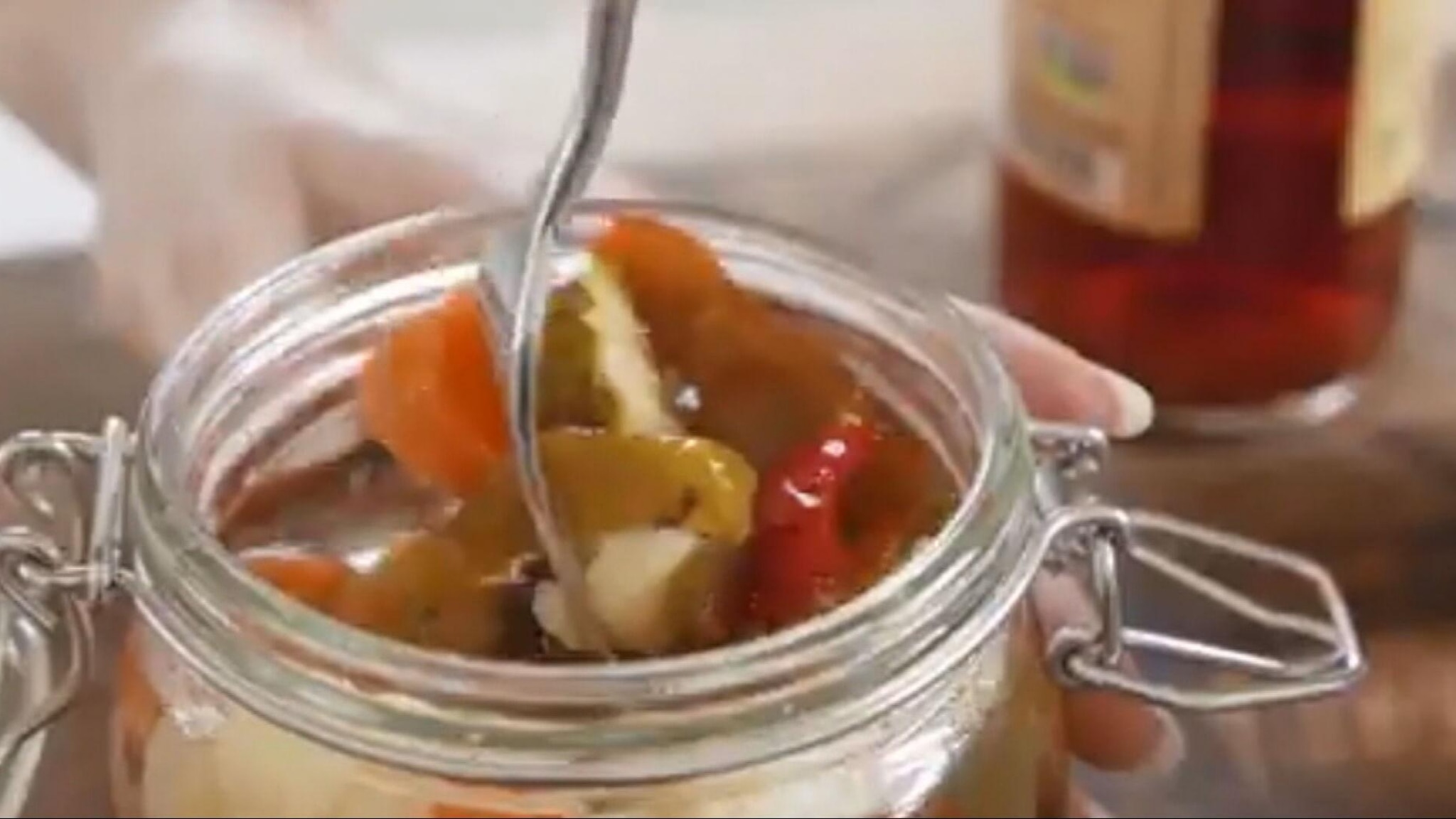 Come avviene l'intossicazione di Botulino: l'allerta dall'esperto