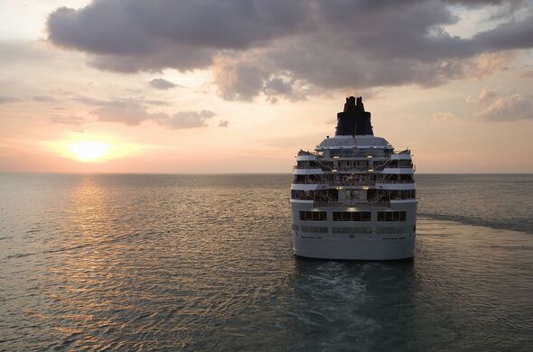 'I'm a cruise expert - these are the best 10 in the world for your ...