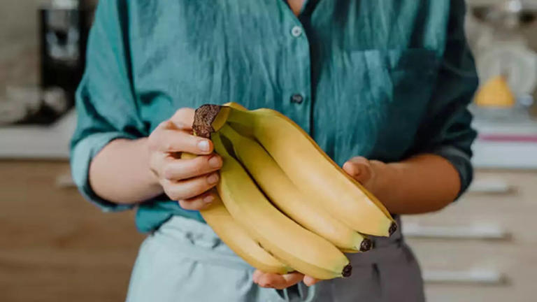 Eating a banana for breakfast every day? Here's what's happening to ...