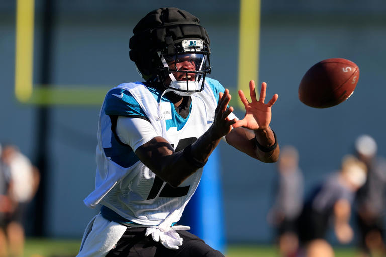 Is Travis Hunter playing today in Jaguars vs Steelers NFL preseason ...