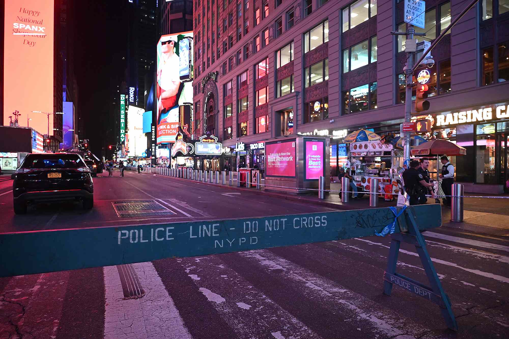 Multiple People Injured in New York City’s Times Square After Gunman ...