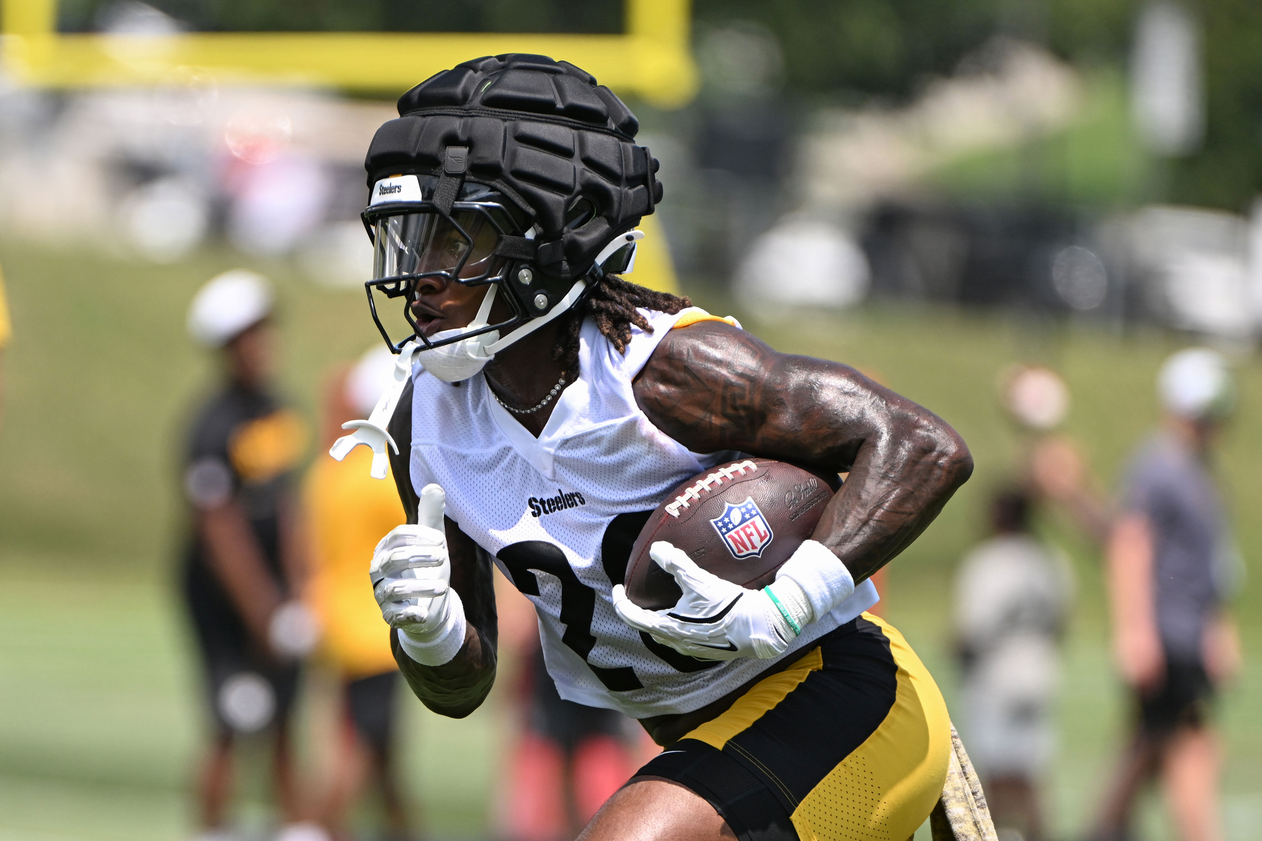 Steelers RB Kaleb Johnson’s slow start is causing major concern