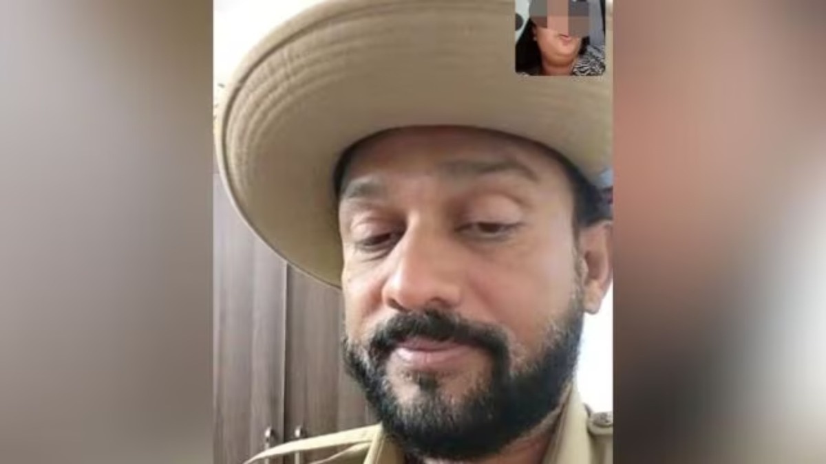 Thief Wears Cop S Uniform To Impress Wife On Video Call Constable