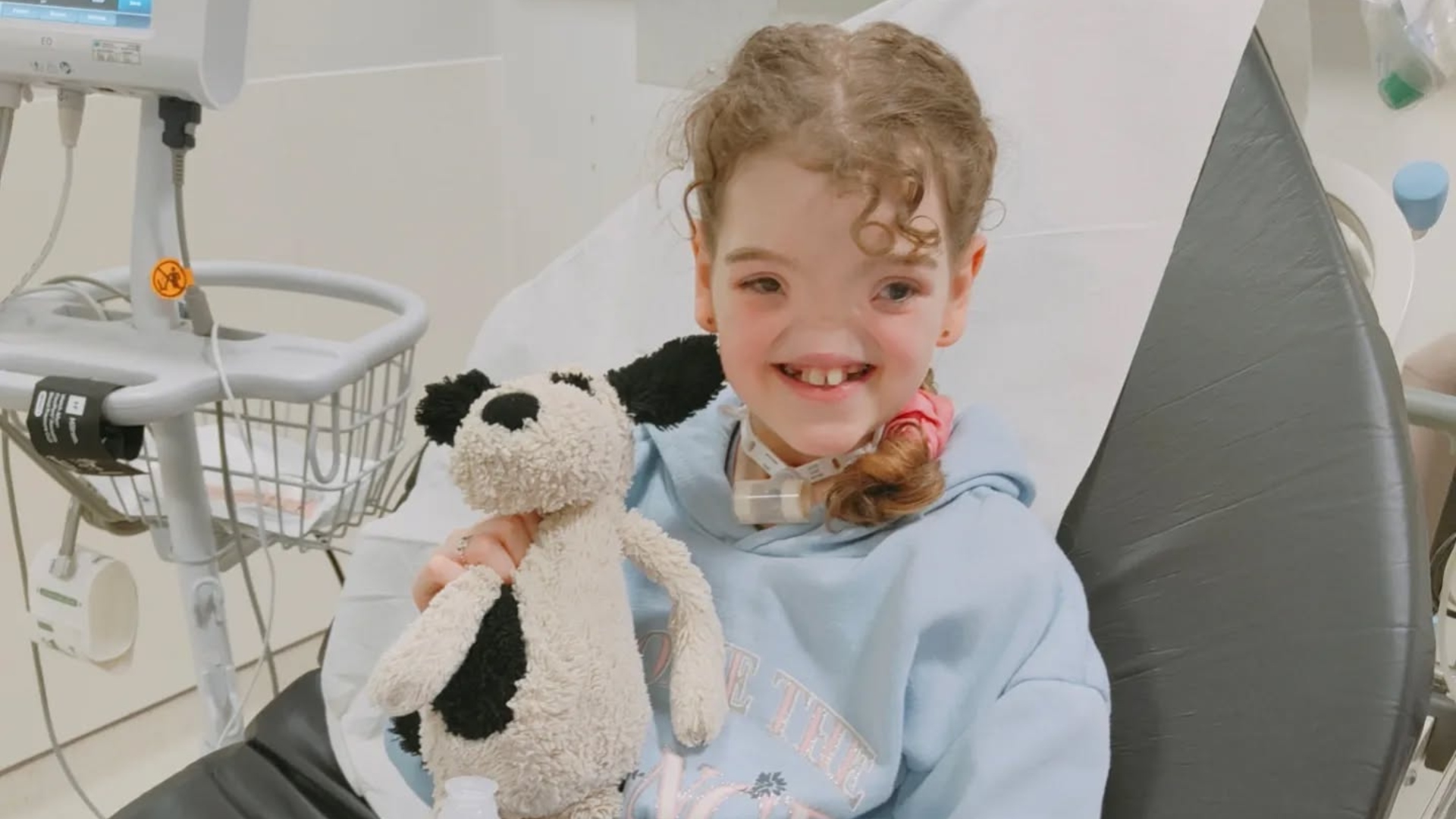 This little girl was born without a nose, her story goes far beyond ...