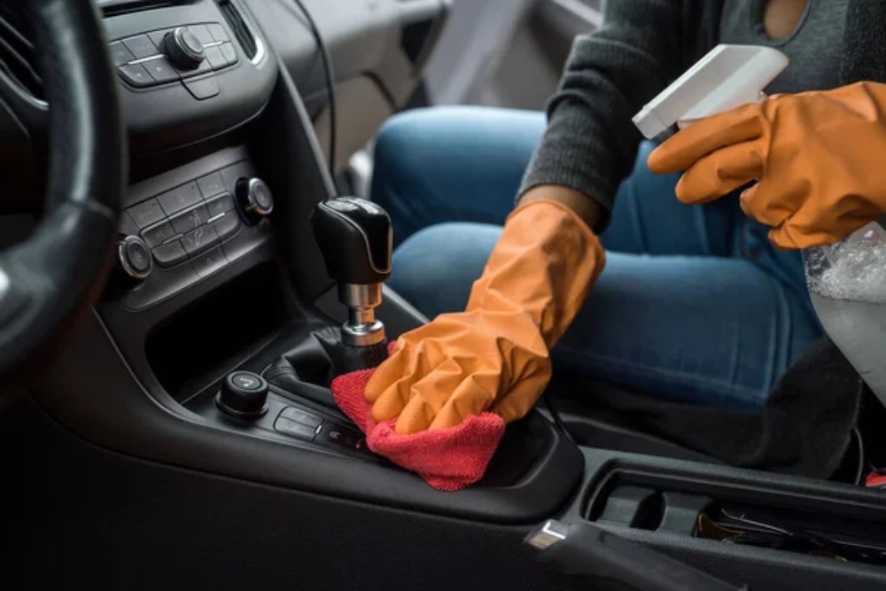 15 Trash Control Hacks For Your Vehicle