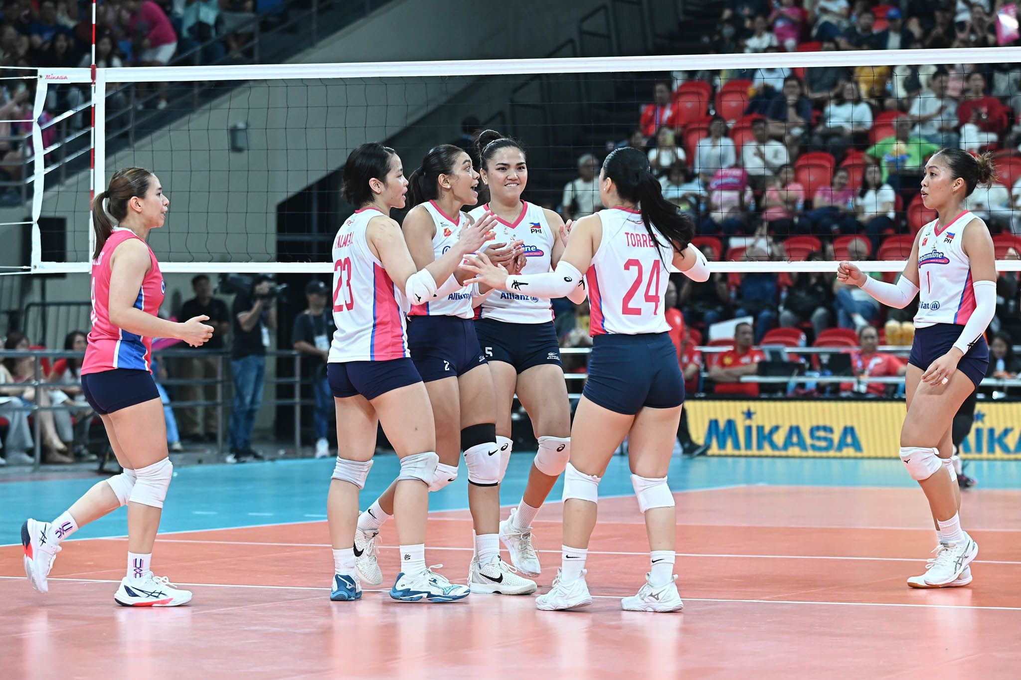 Creamline marches past Farm Fresh to complete PVL on Tour semis cast