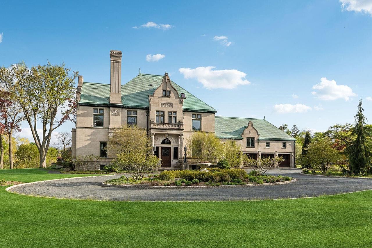 Own the Samuel Field Mansion in Milwaukee for $4.9M, a Lovingly ...