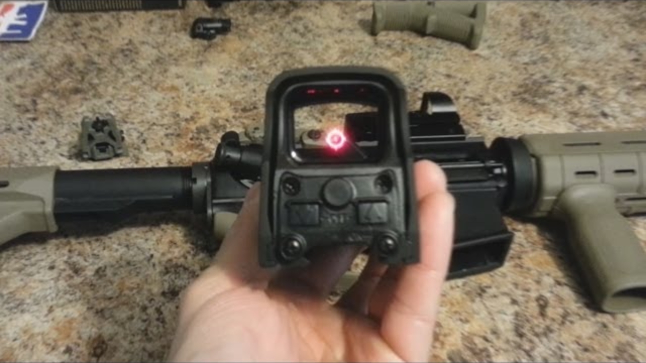 Red dot vs. holographic: what you should know