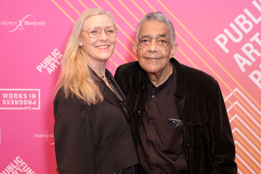 Woman claims 23andMe test proves she’s the daughter of influential ...