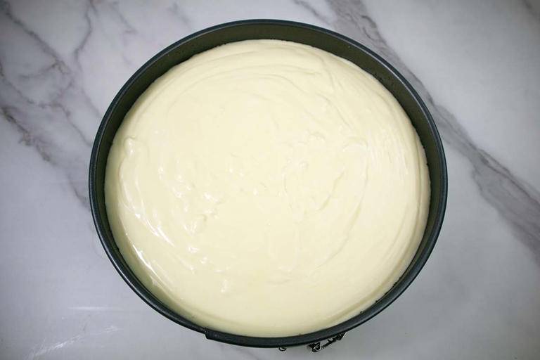 Baked Vanilla Cheesecake