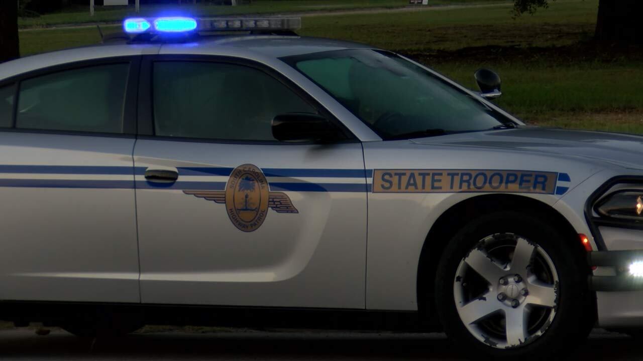 1 dead, 2 hurt in single-vehicle Dorchester County crash, troopers say