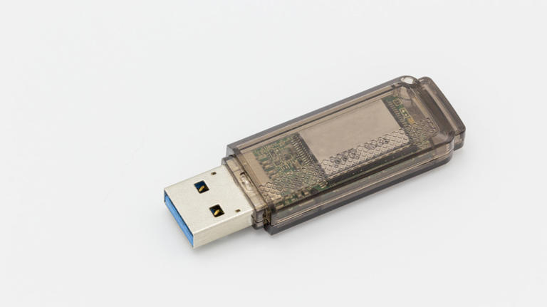 Those Square Holes On Your USB Connector Actually Serve A Purpose