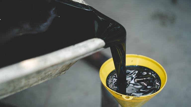 4 Motor Oil Myths That Just Won't Go Away