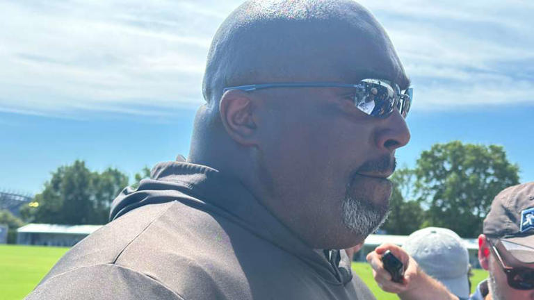 Eagles' D-Line Coach Expresses Confidence In Up-and-Coming Player